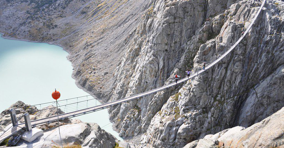 The World's Most Terrifying Bridges