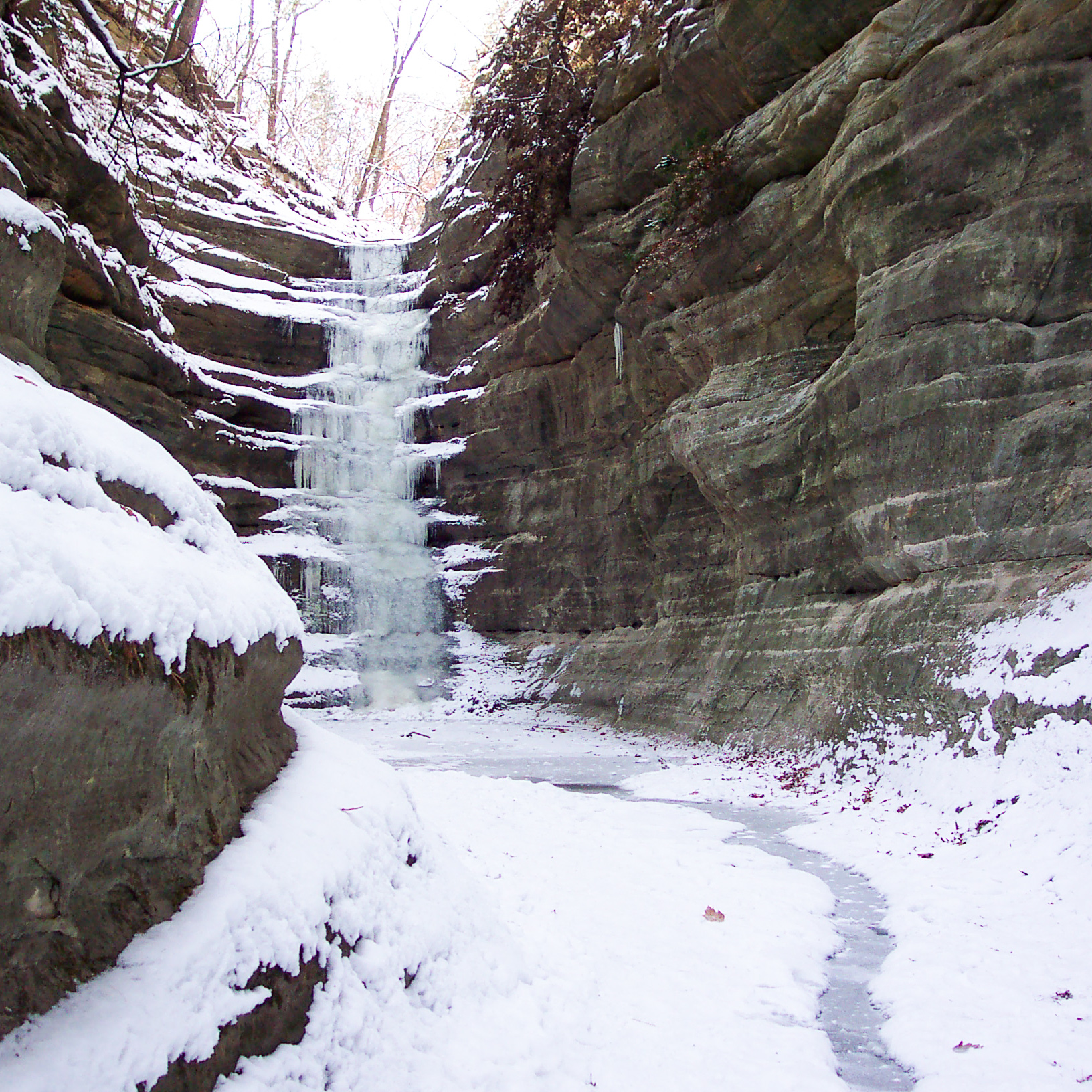 8 Tips For Visiting Starved Rock State Park In The Winter