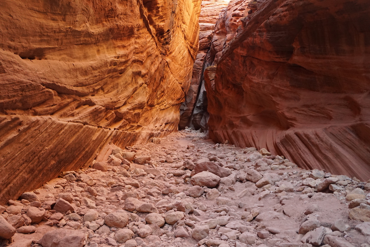 11 Tips For Hiking Utah’s Buckskin Gulch | TravelAwaits