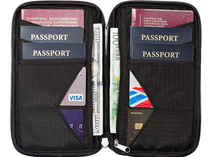 The 7 Best Travel Wallets For 2018 | TravelAwaits