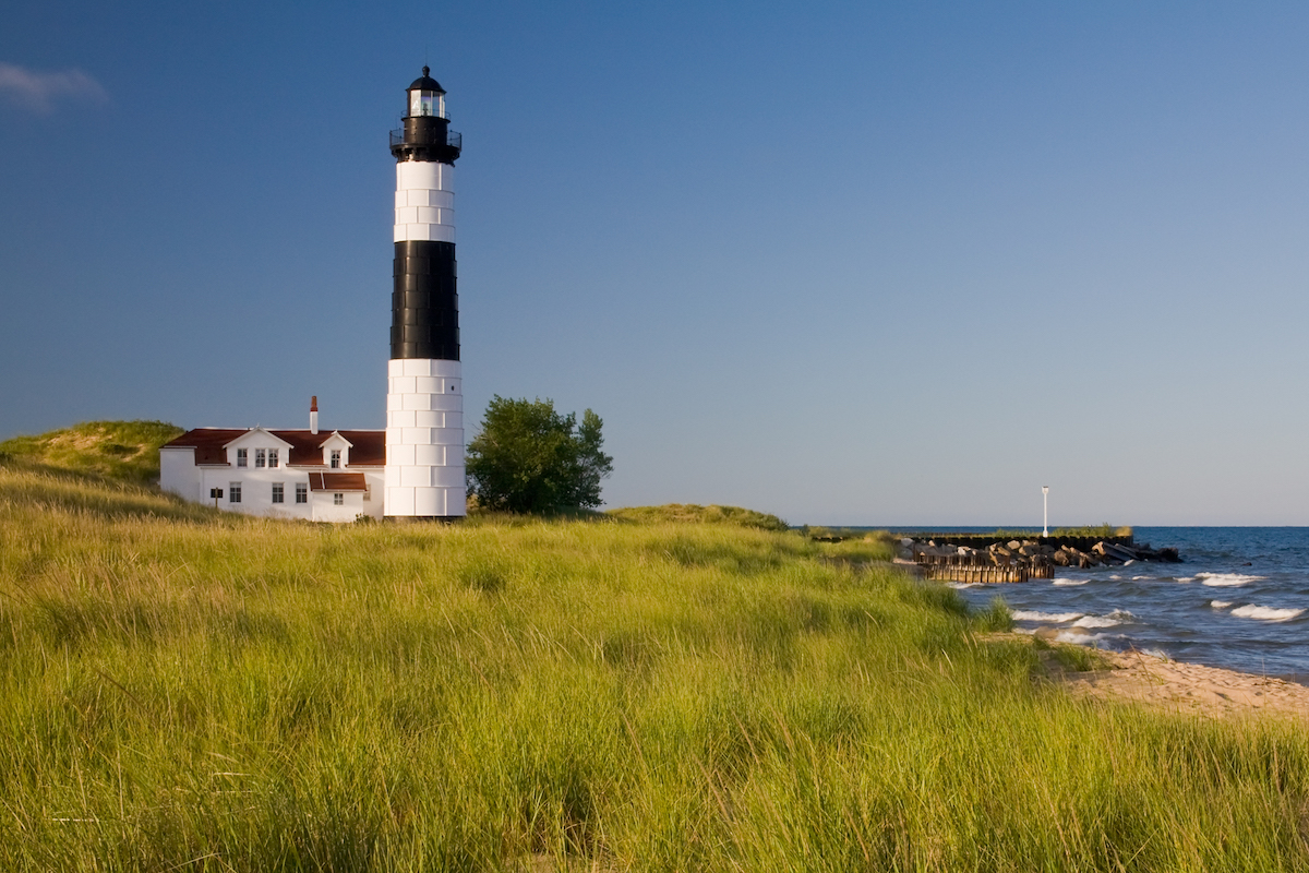 7 Beautiful Lighthouses To Visit On Michigan’s West Coast