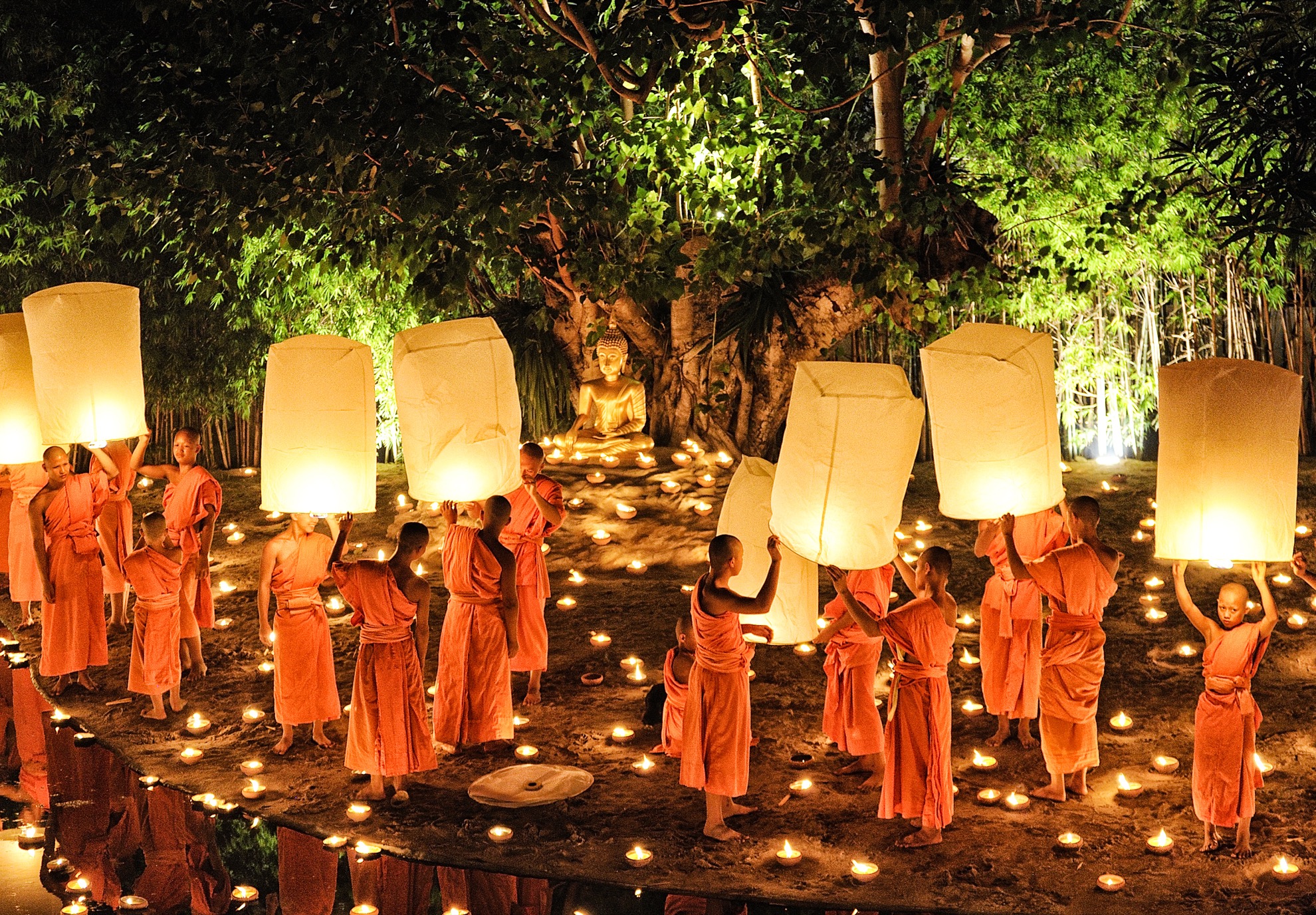 7 Quick Facts About Thailand’s Yi Peng Lantern Festival | TravelAwaits
