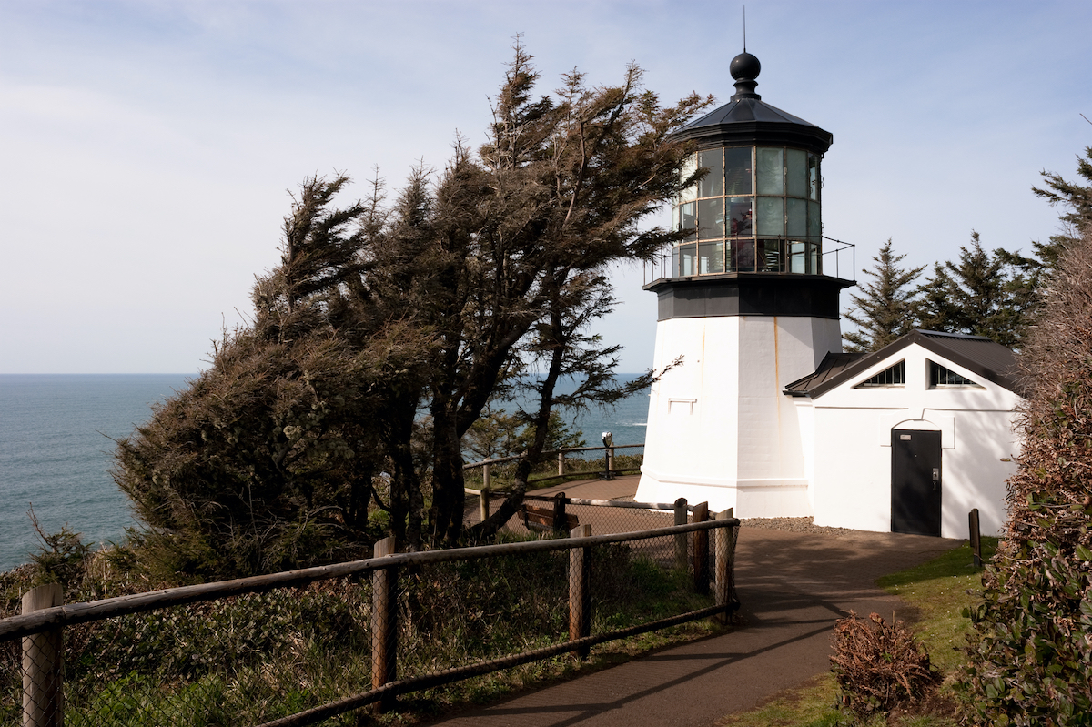 7 Historic Lighthouses To Visit Along Oregon’s Coast