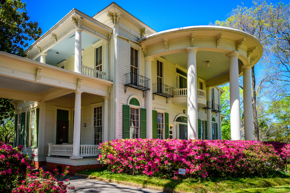 How To Spend A Fantastic Weekend In Charming Tyler, Texas | TravelAwaits