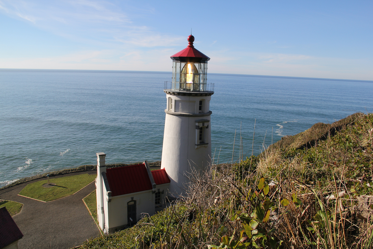 7 Historic Lighthouses To Visit Along Oregon’s Coast