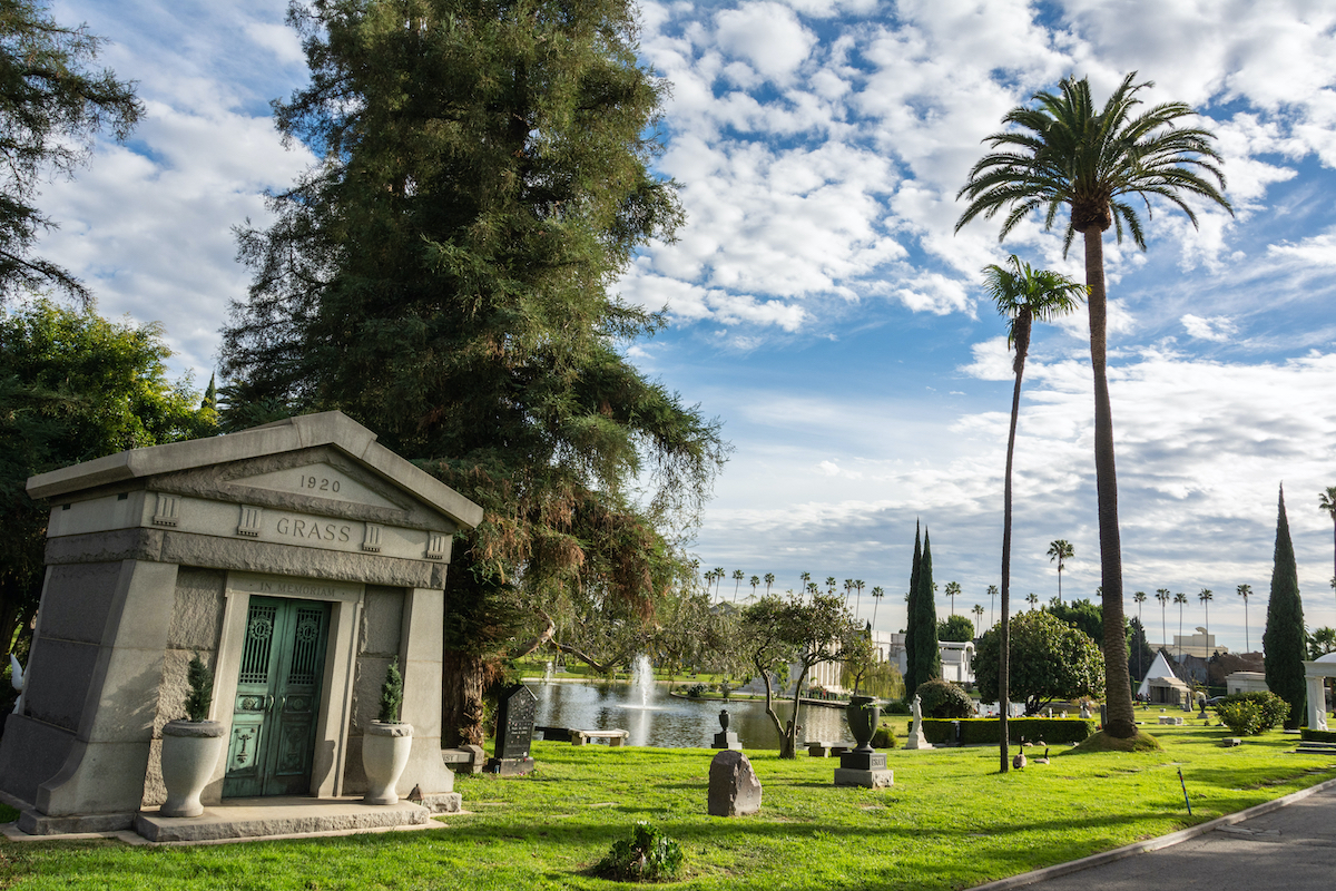 6 Most Interesting Cemeteries To Visit In The U.S.