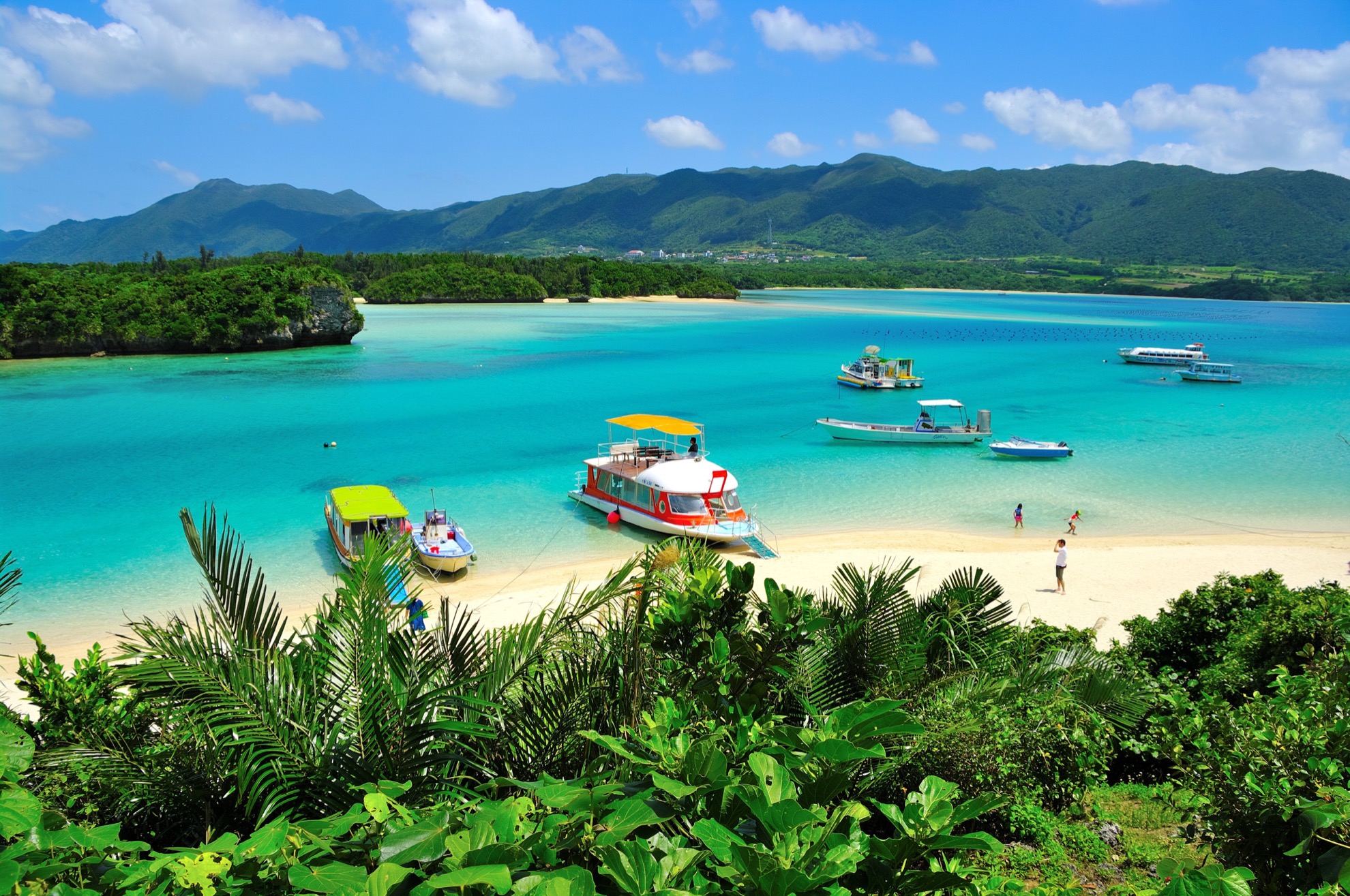 The Best Things To See And Do In Okinawa, Japan | TravelAwaits