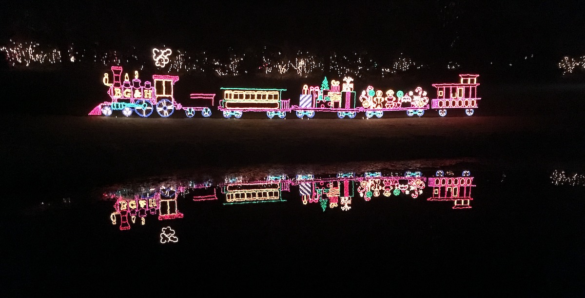 11 Best Things To Do Along Alabama's Gulf Coast During The Holidays