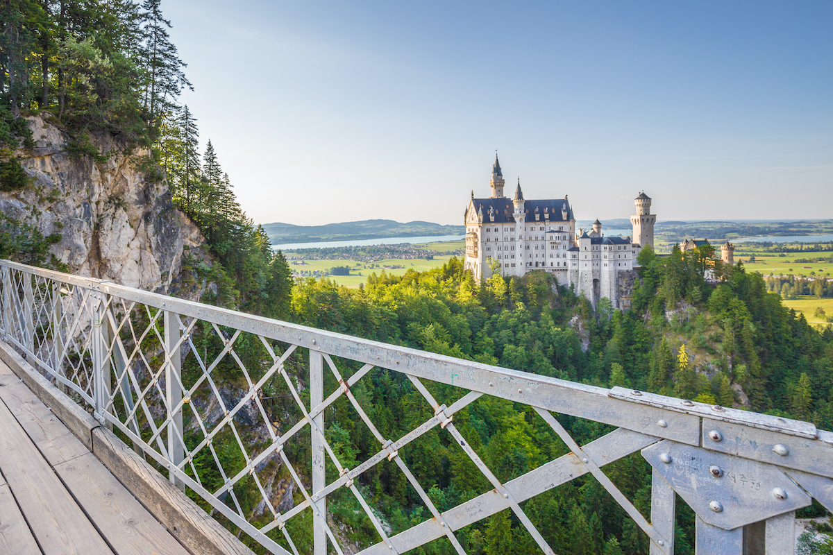 15 Top Tips For Touring Historic Neuschwanstein Castle | TravelAwaits