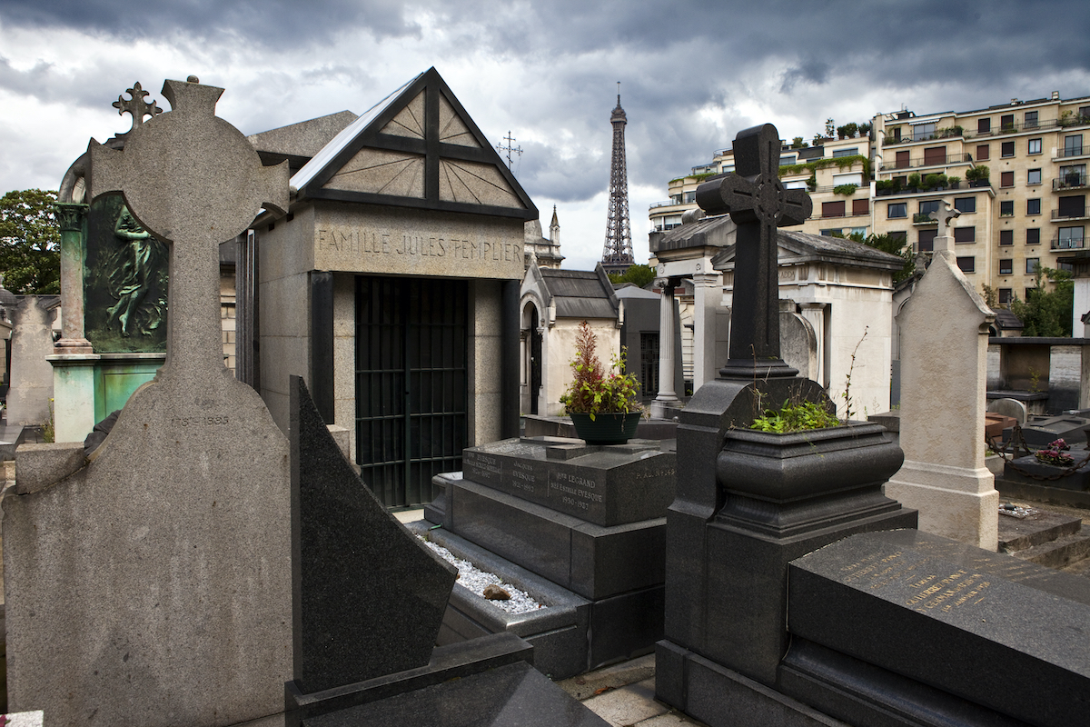 5 Beautiful And Historic Cemeteries Not To Miss In Paris