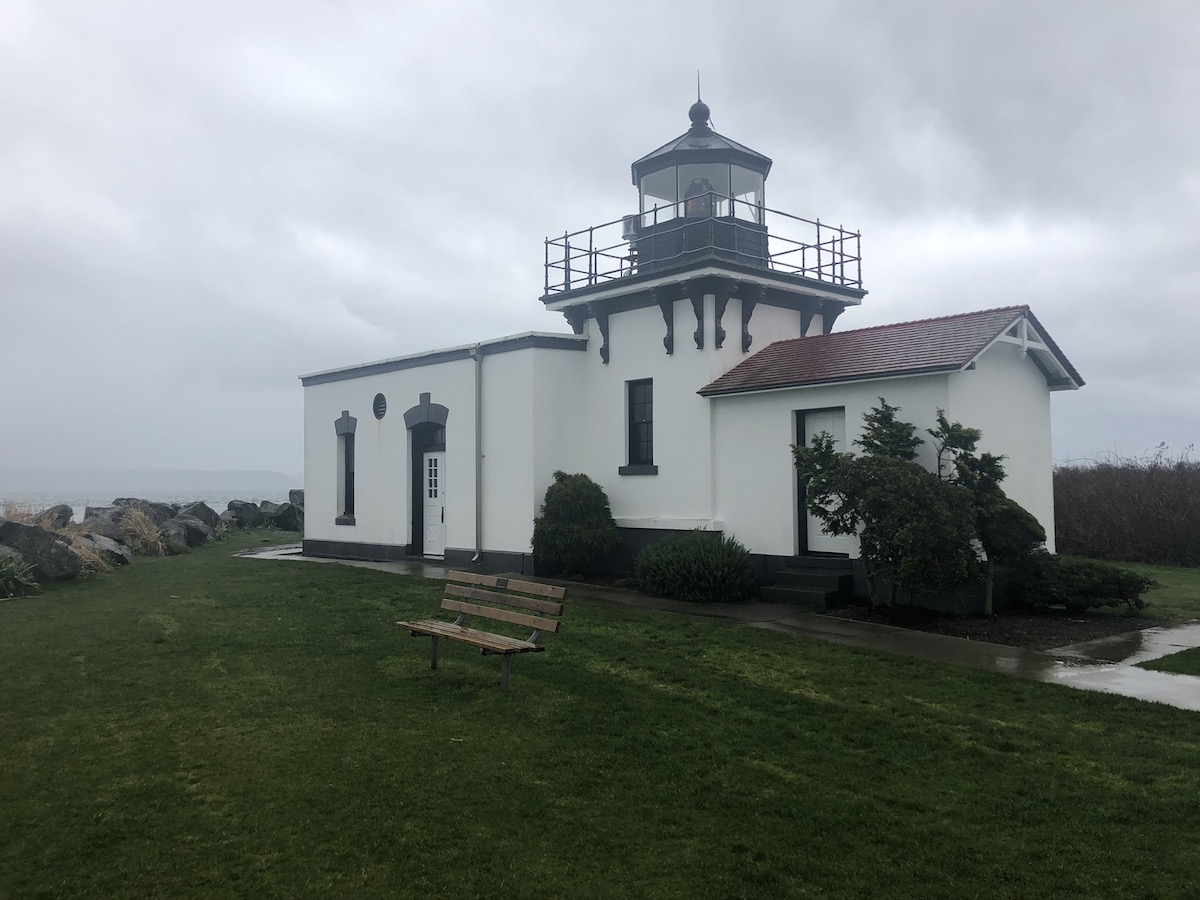 5 Coastal Washington Lighthouses Where You Can Spend The Night ...