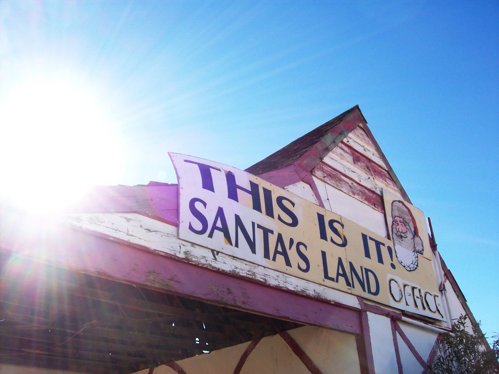 Meet Santa Claus, Arizona: An Abandoned Theme Town In The Middle Of The ...