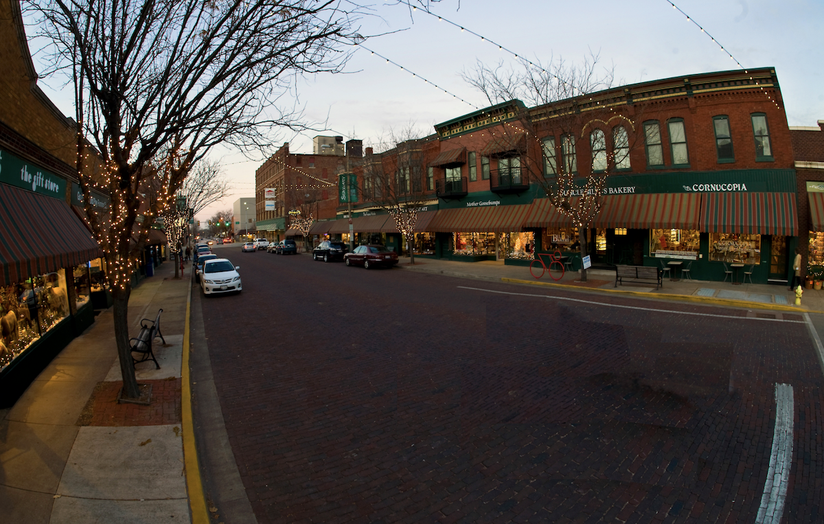 7 Reasons I Like To Visit Galesburg Instead Of Chicago | TravelAwaits