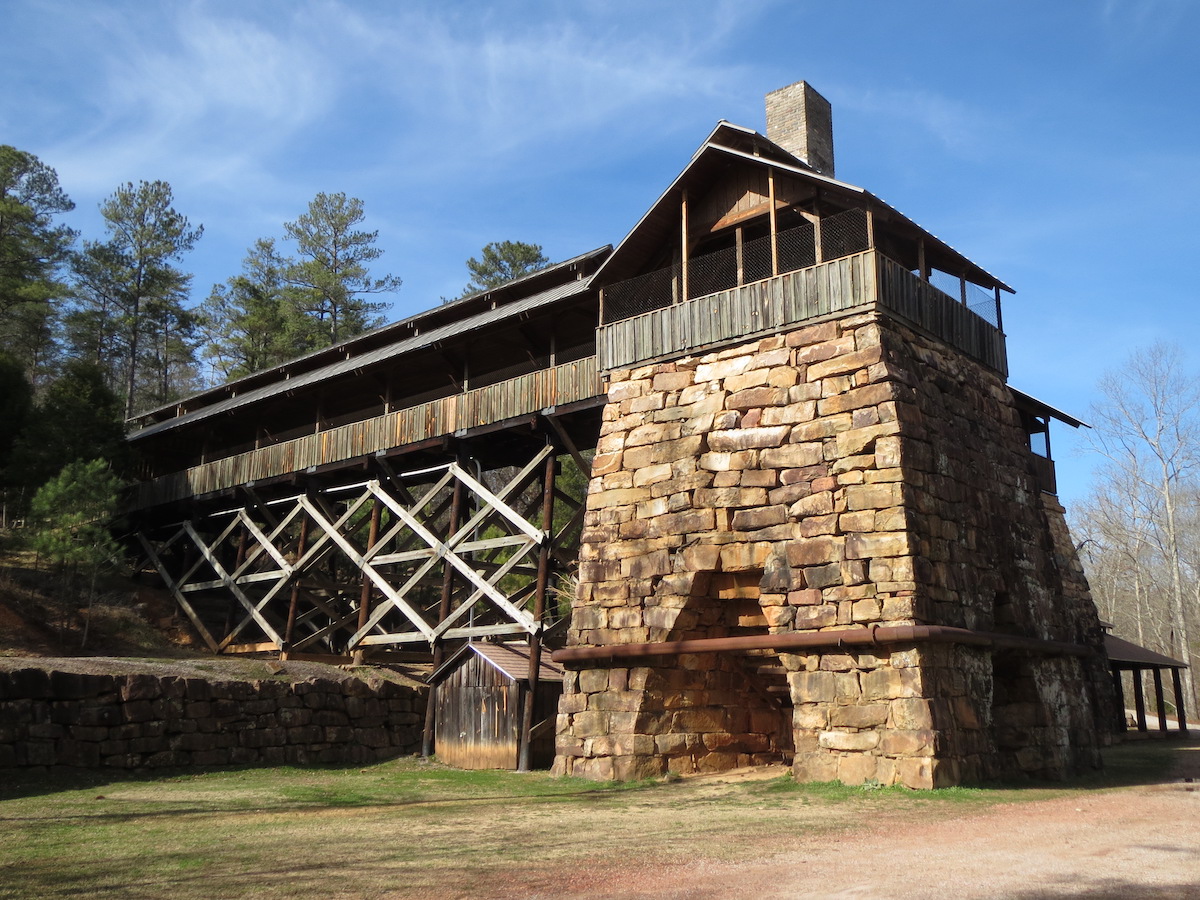 7 Fascinating Historic Hikes In Alabama | TravelAwaits