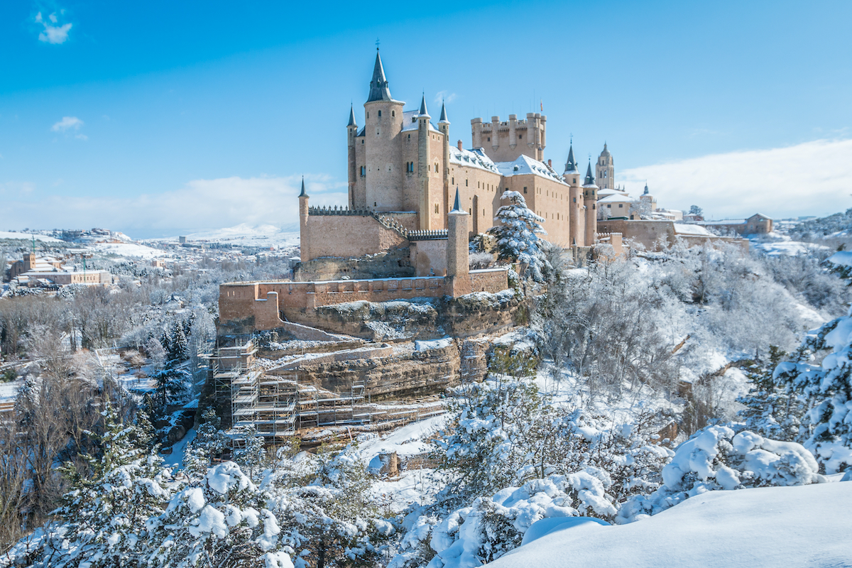Alcazar De Segovia: The Magnificent Spanish Castle That Inspired Disney ...