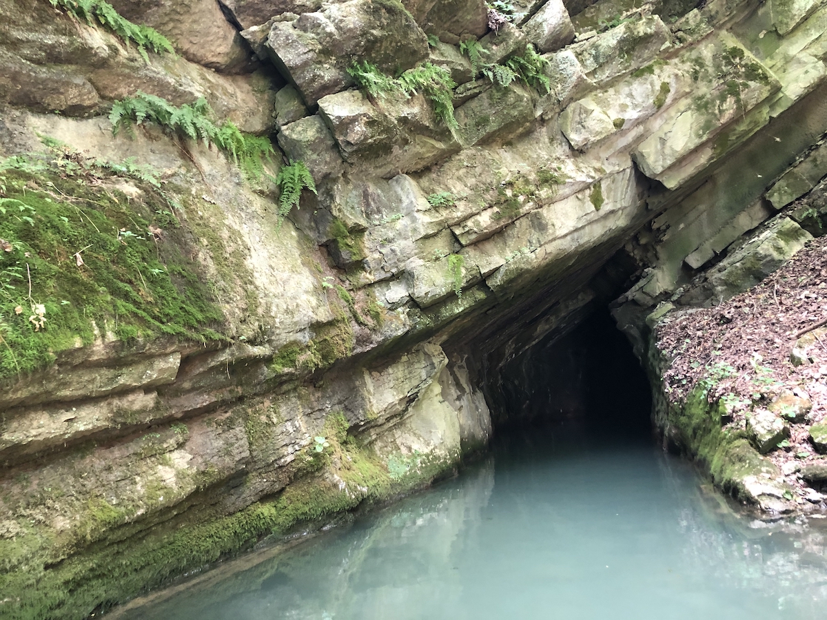 Best Caves To Explore In Pennsylvania