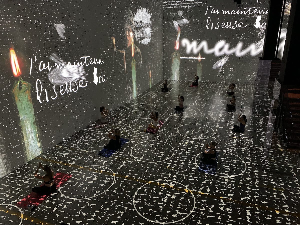 Immersive Van Gogh Exhibit Coming To Chicago In 2021 | TravelAwaits