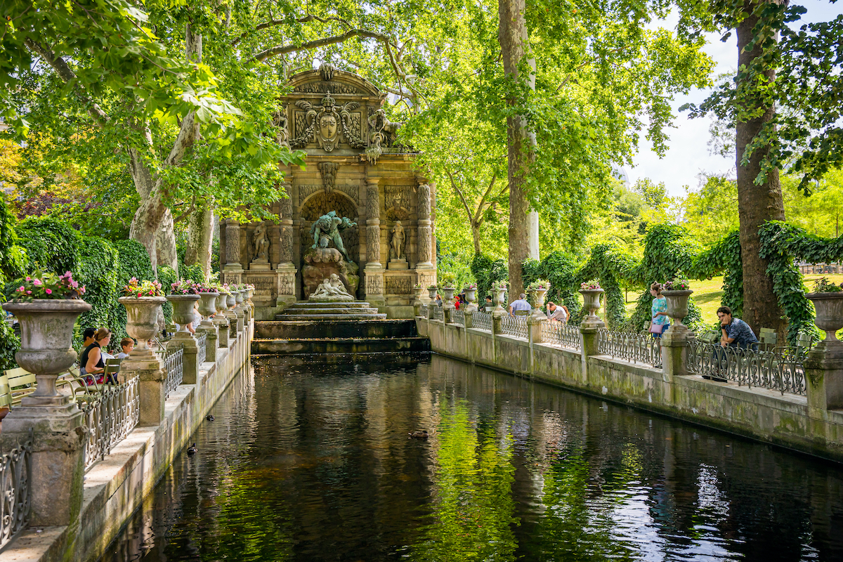 Where To Find The 5 Most Beautiful Fountains In Paris