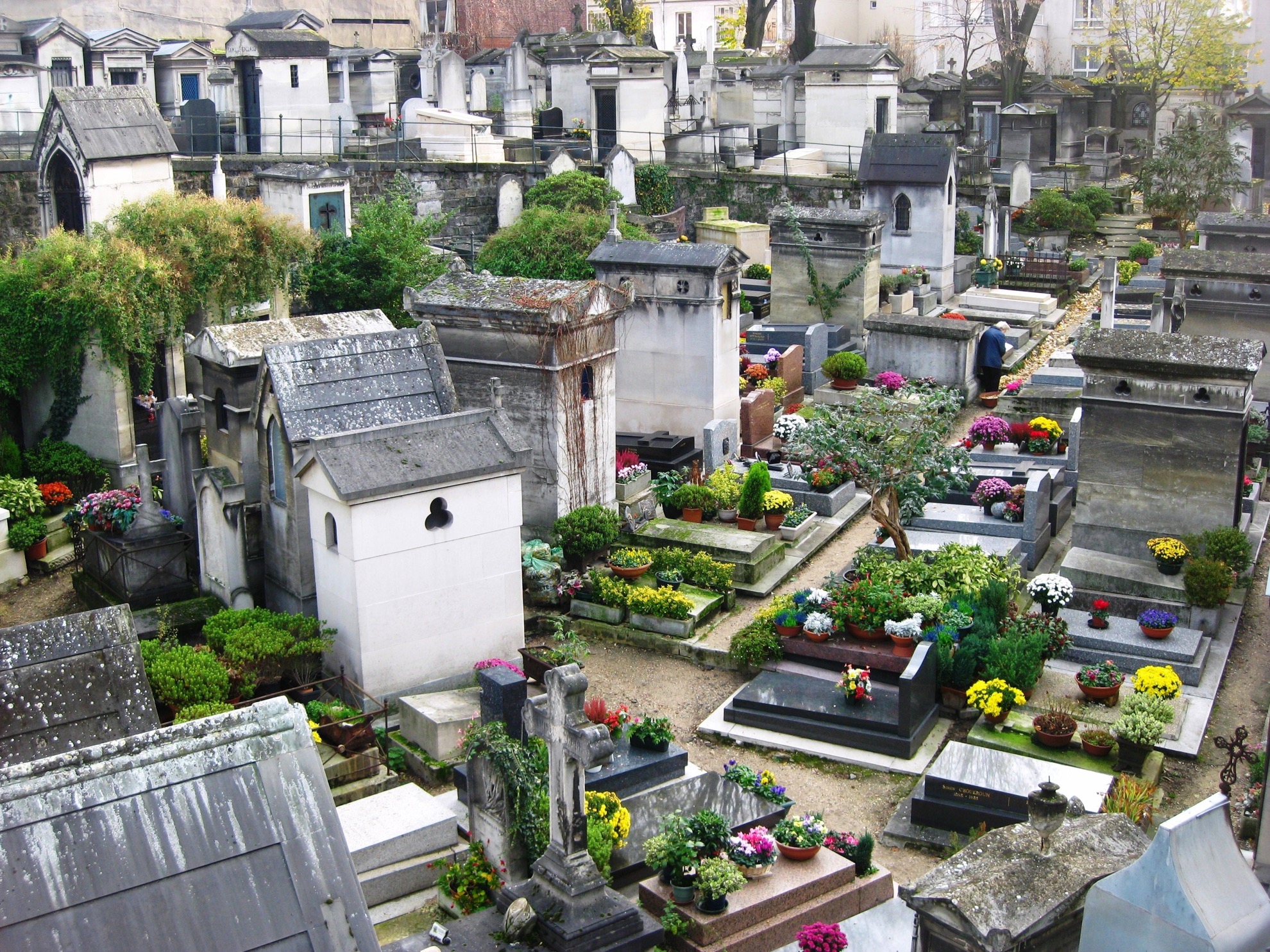 5 Surprising Things To Do In Paris | TravelAwaits