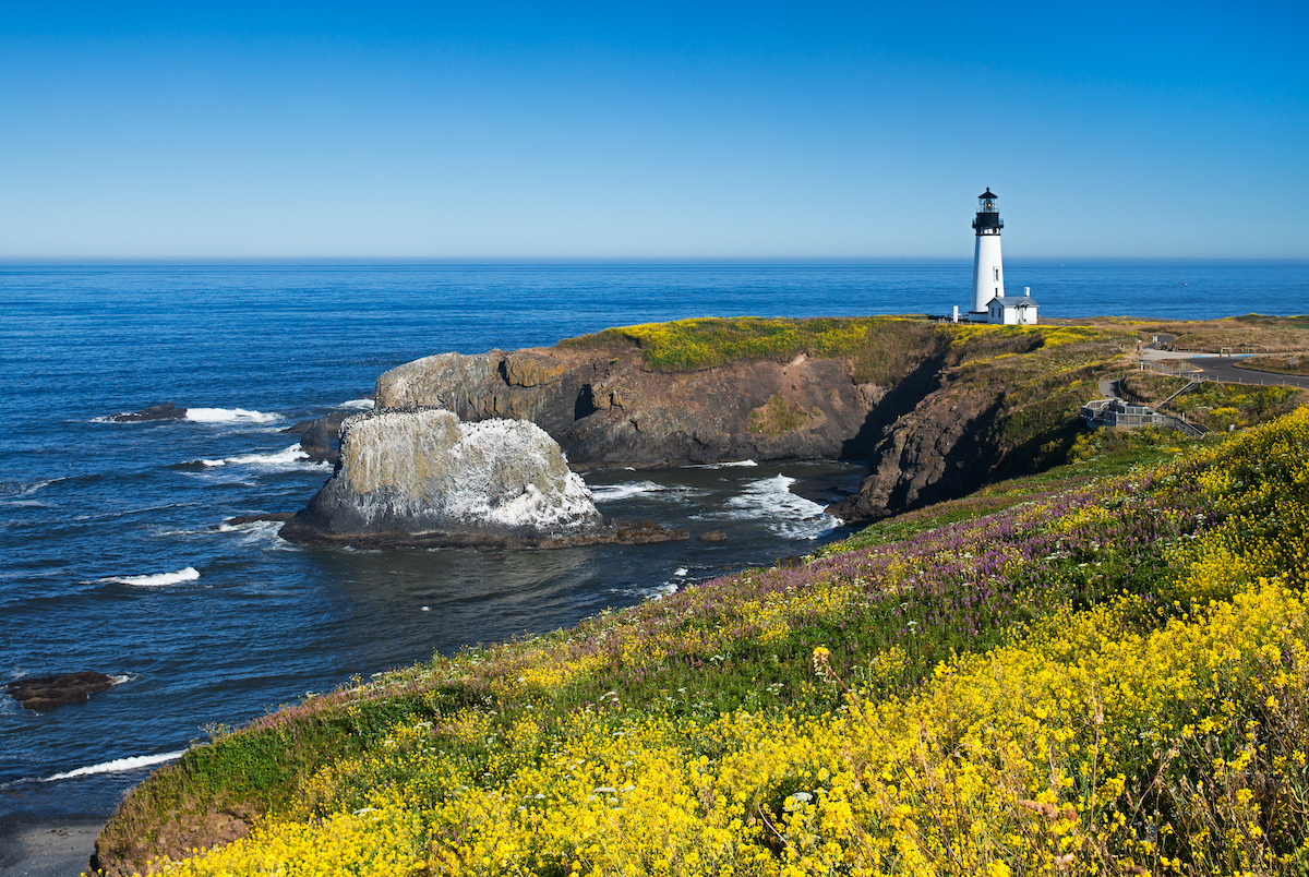 7 Historic Lighthouses To Visit Along Oregon’s Coast