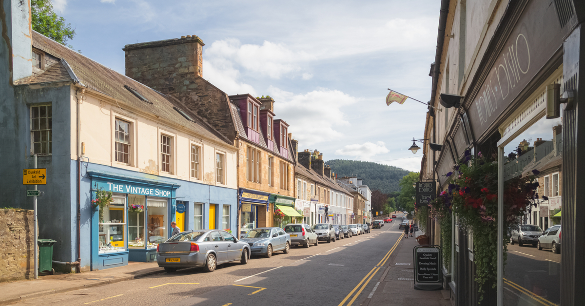 6 Charming Small Towns To Visit In The Scottish Highlands | TravelAwaits