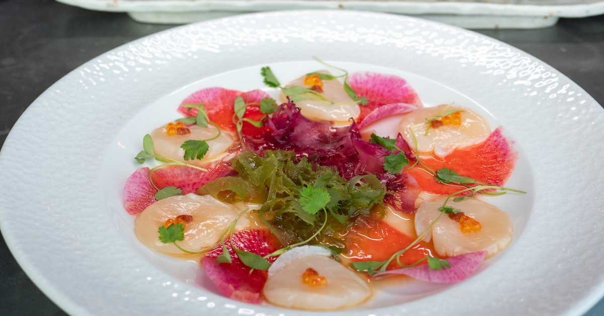 7 Fantastic Seafood Restaurants To Try In Virginia Beach | TravelAwaits