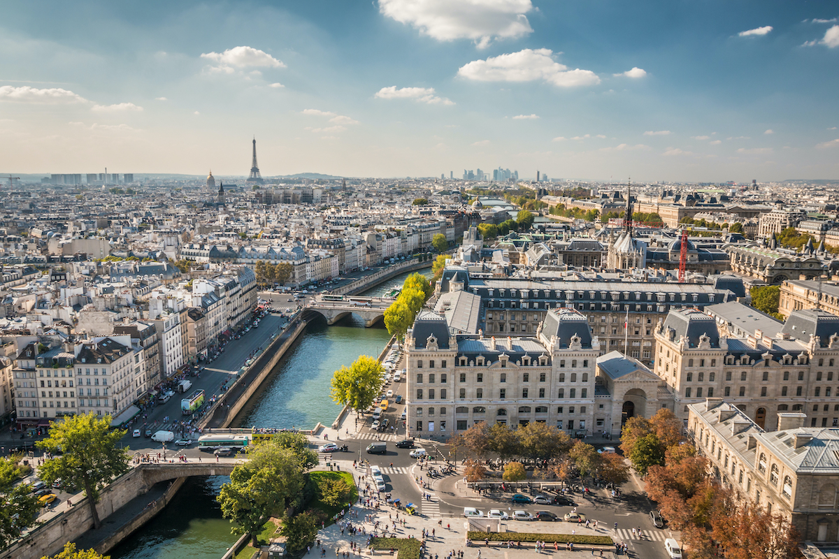 How I Spend An Overnight In Paris, According To A Pilot | TravelAwaits