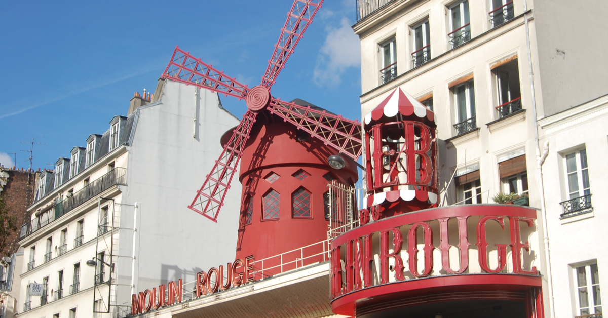 You Can Stay In The Iconic Moulin Rouge Windmill This June — Here's How ...