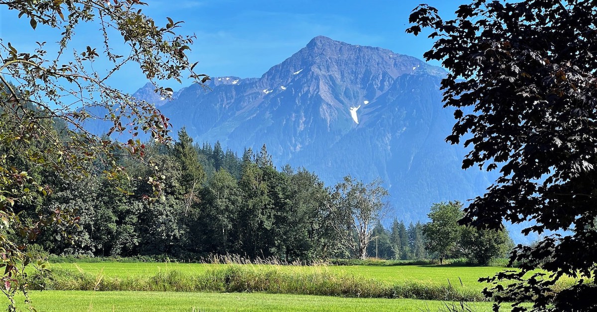 13 Delicious Stops In British Columbia’s Beautiful Fraser Valley ...