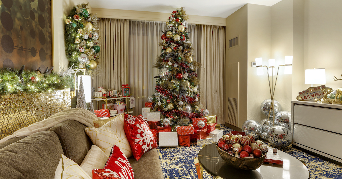 Hilton And Hallmark Team Up To Create Amazing, Cozy Christmas Suites ...