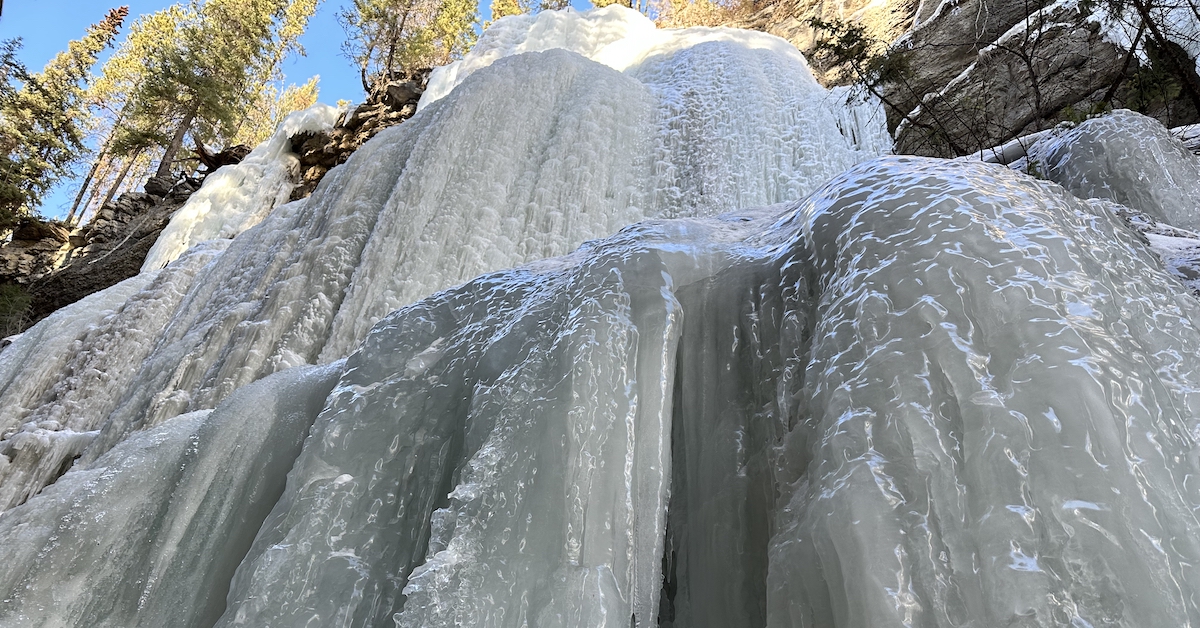 The Incredible Icewalk In Jasper National Park’s Maligne Canyon ...
