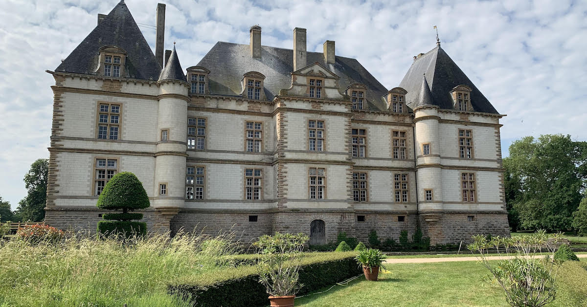 12 Reasons To Visit This Stunning Medieval Castle In Burgundy, France ... 12 Reasons To Visit This Stunning Medieval Castle In Burgundy, France ...