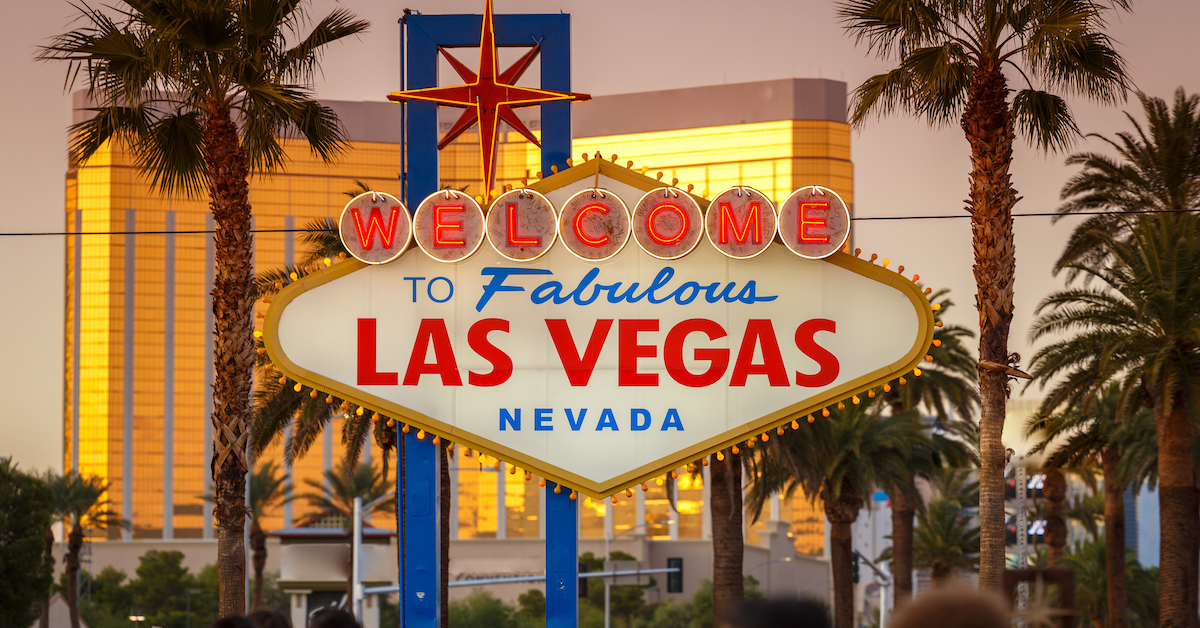 5 Tips For Visiting The Welcome To Las Vegas Sign | TravelAwaits